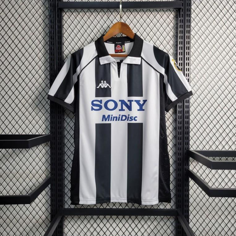 Juventus Home Kit 1997/1998 – Kit Haus